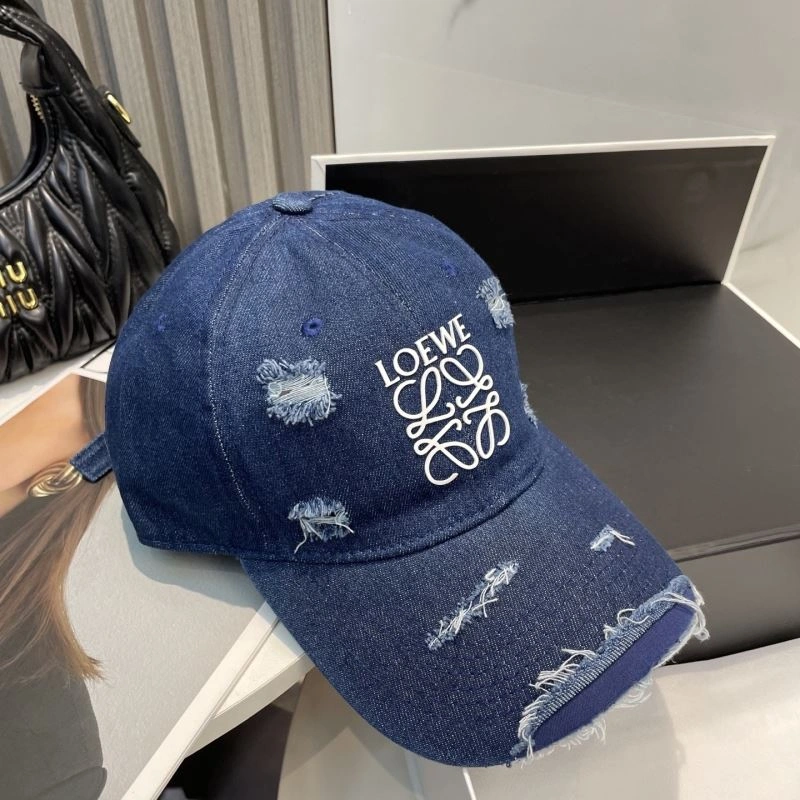 Exact replica Loewe Caps