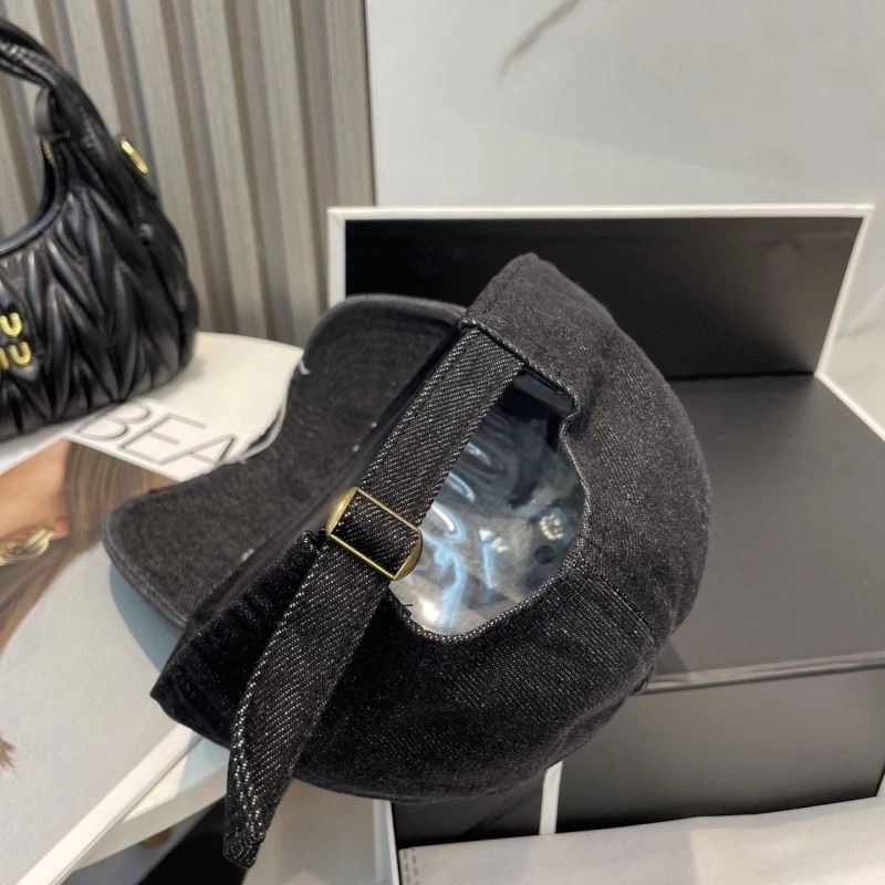 Precise copy Loewe Caps