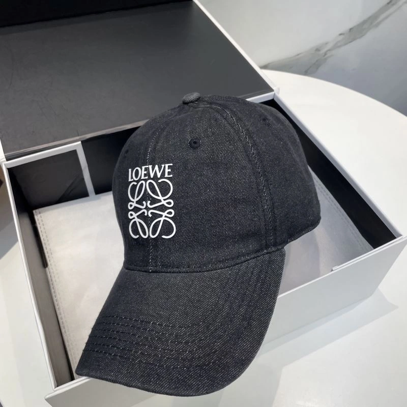 Accurate model Loewe Caps