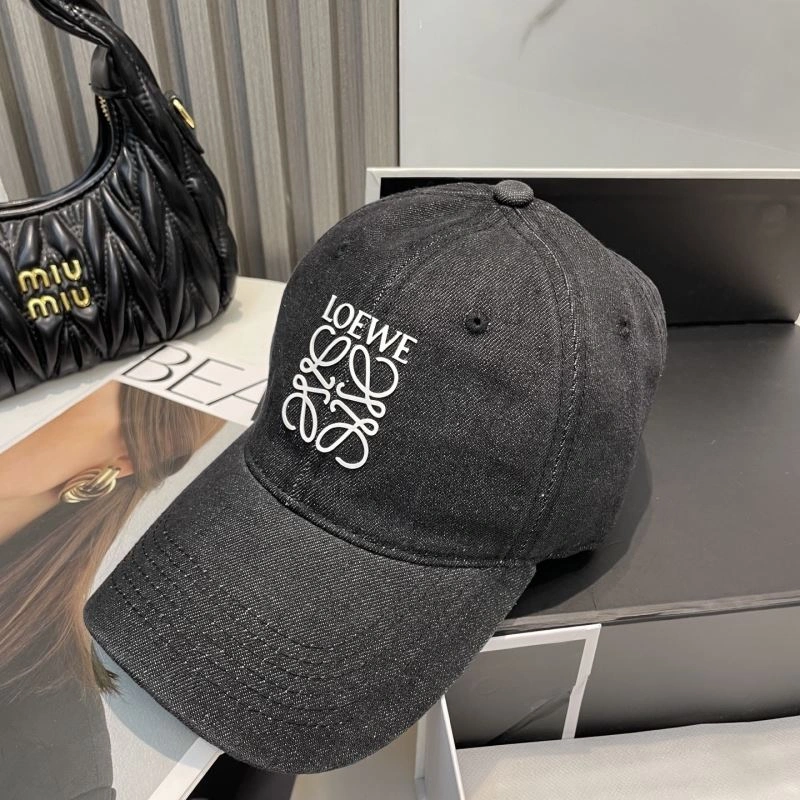 Accurate model Loewe Caps