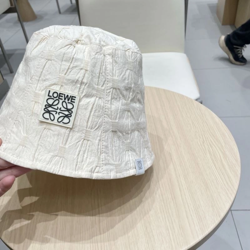 Brand-original Loewe Caps