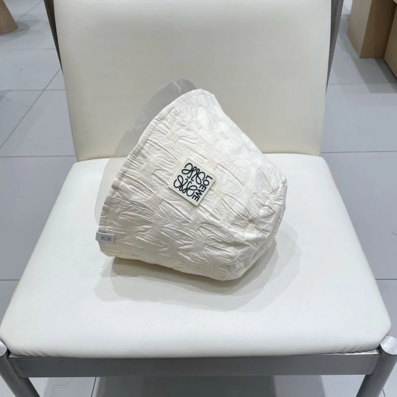 Brand-original Loewe Caps