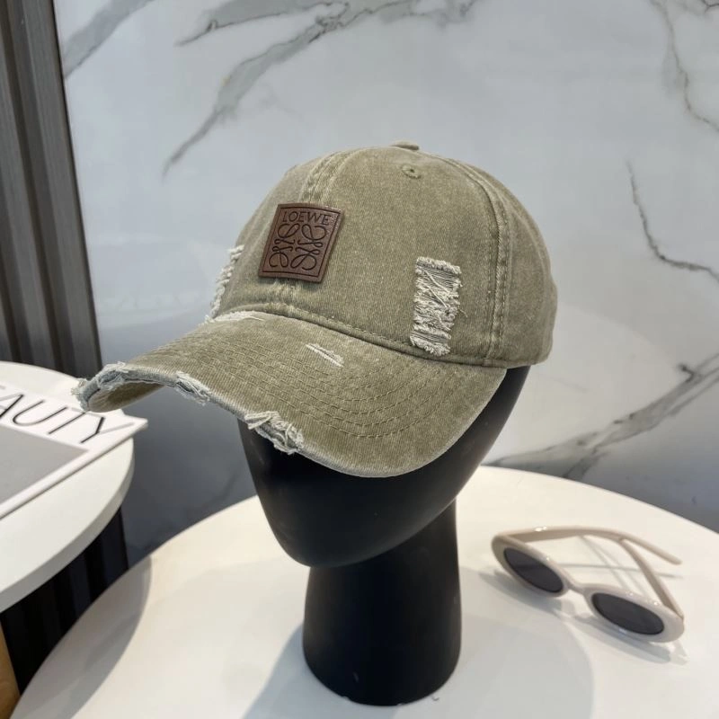Loewe Caps