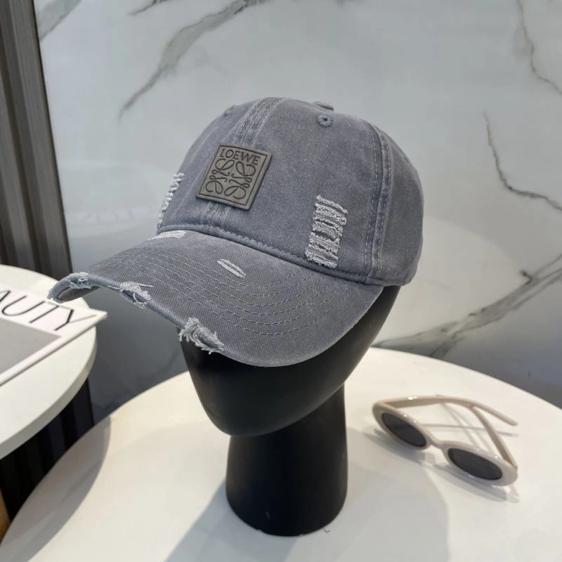 Brand-original Loewe Caps