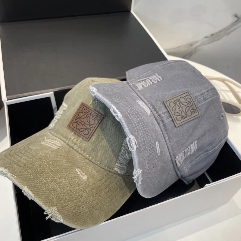 Brand-original Loewe Caps