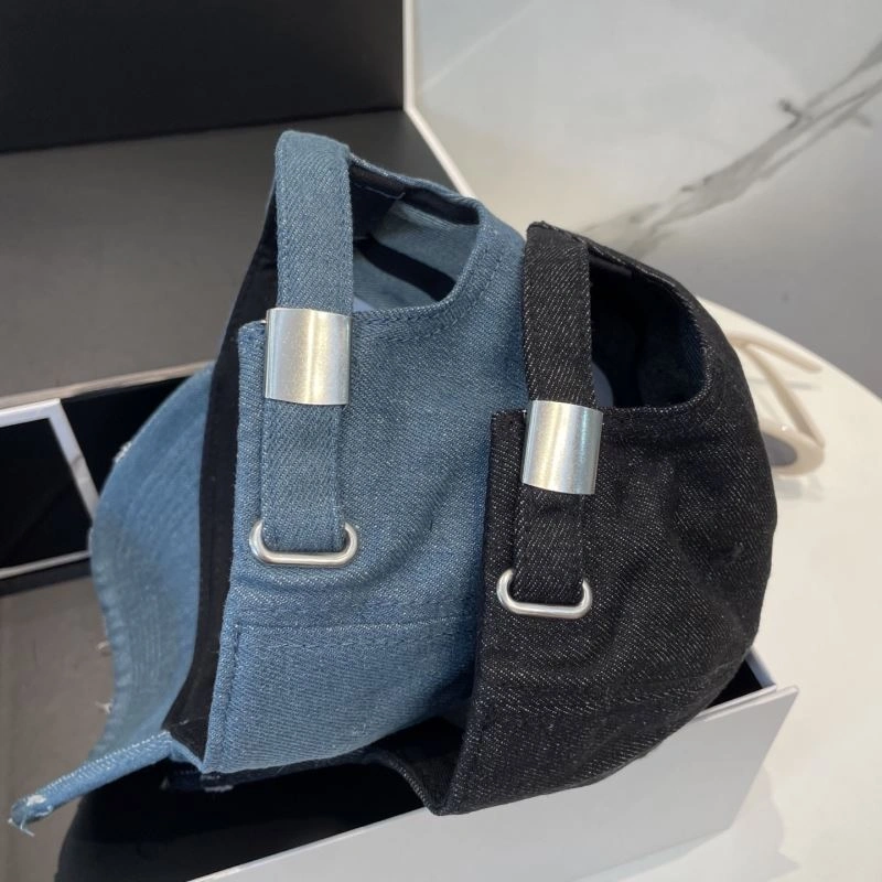 Brand-authenticated Loewe Caps