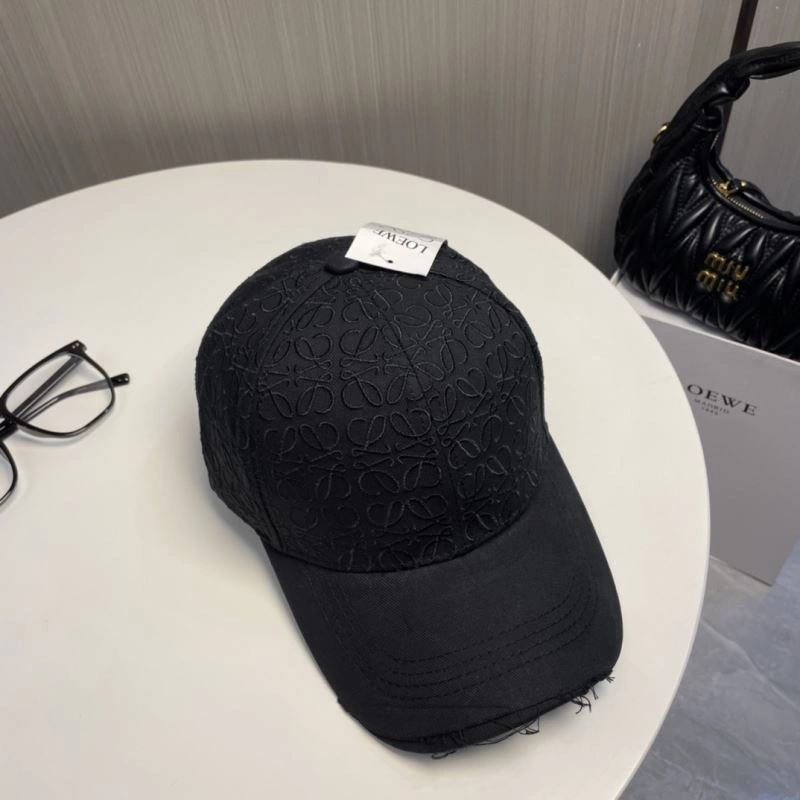 OEM Loewe Caps