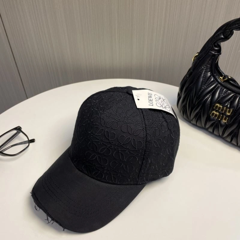 OEM Loewe Caps