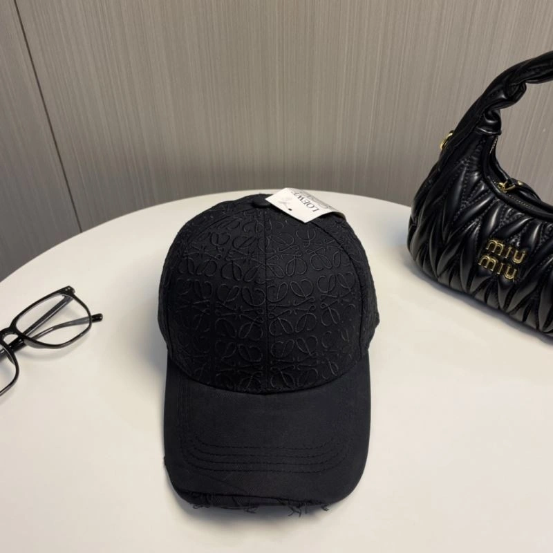 OEM Loewe Caps