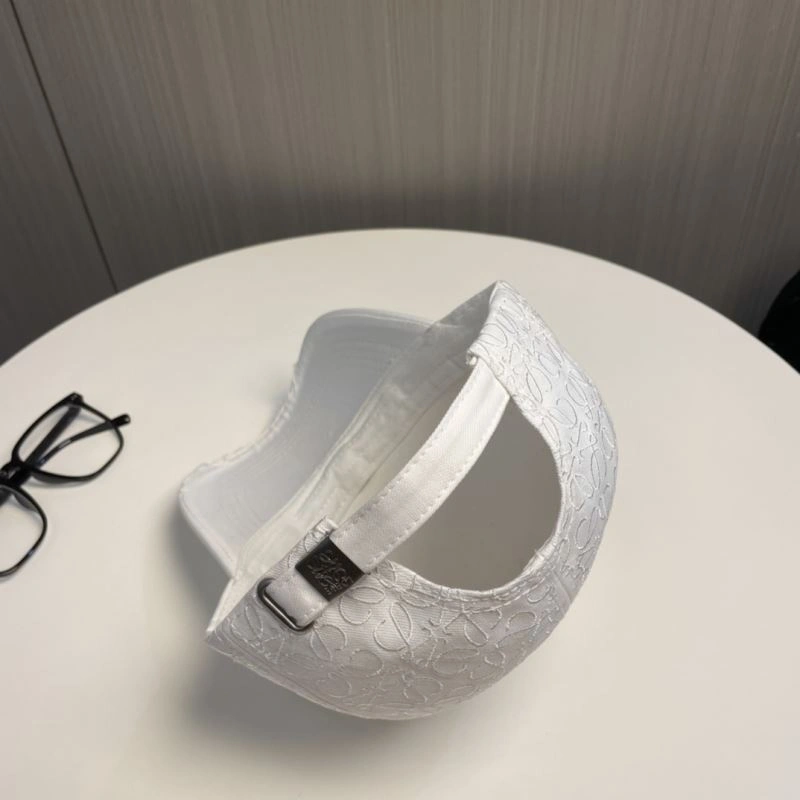 Bargain Loewe Caps