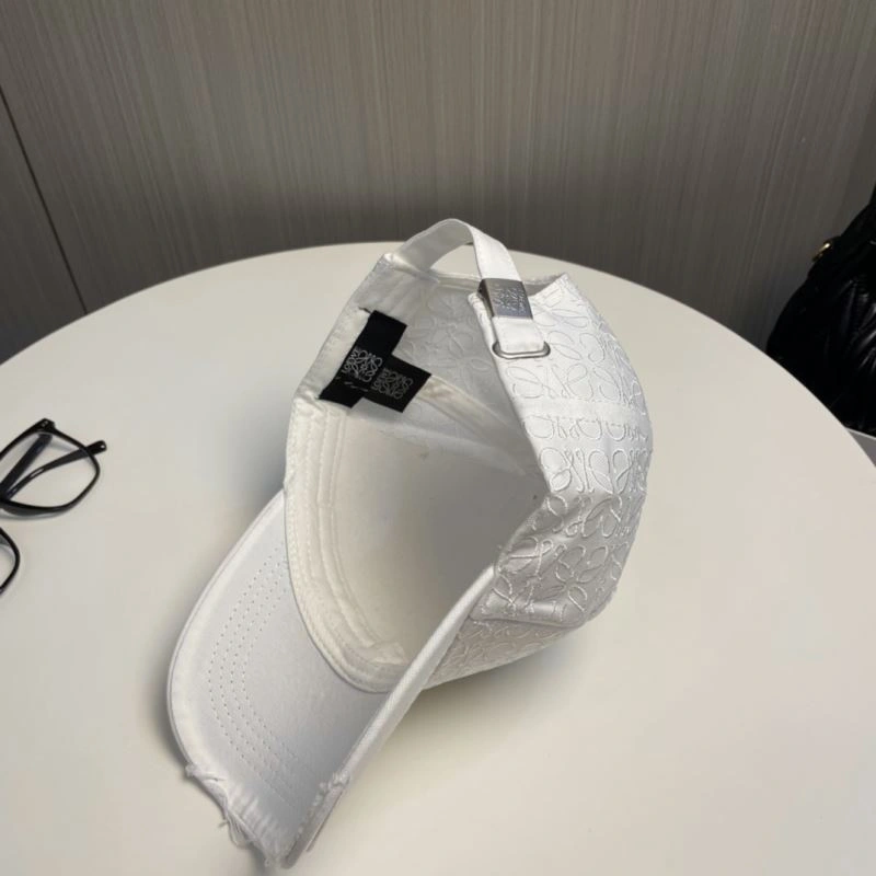 Bargain Loewe Caps