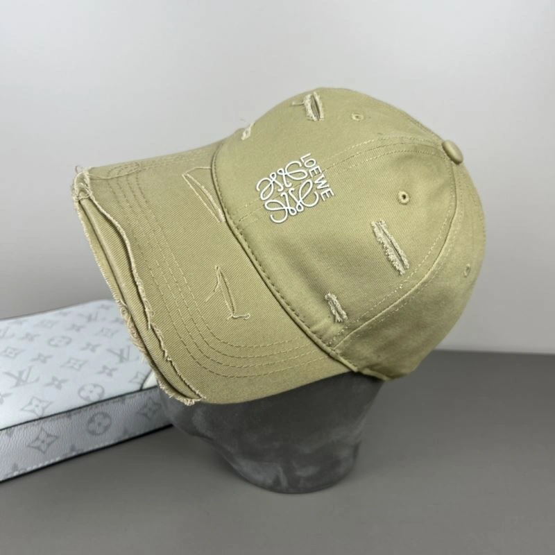 Loewe Caps