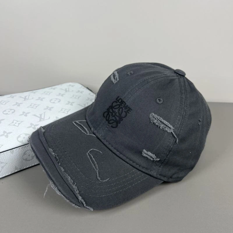 Value-priced Loewe Caps