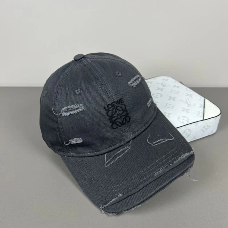 Value-priced Loewe Caps