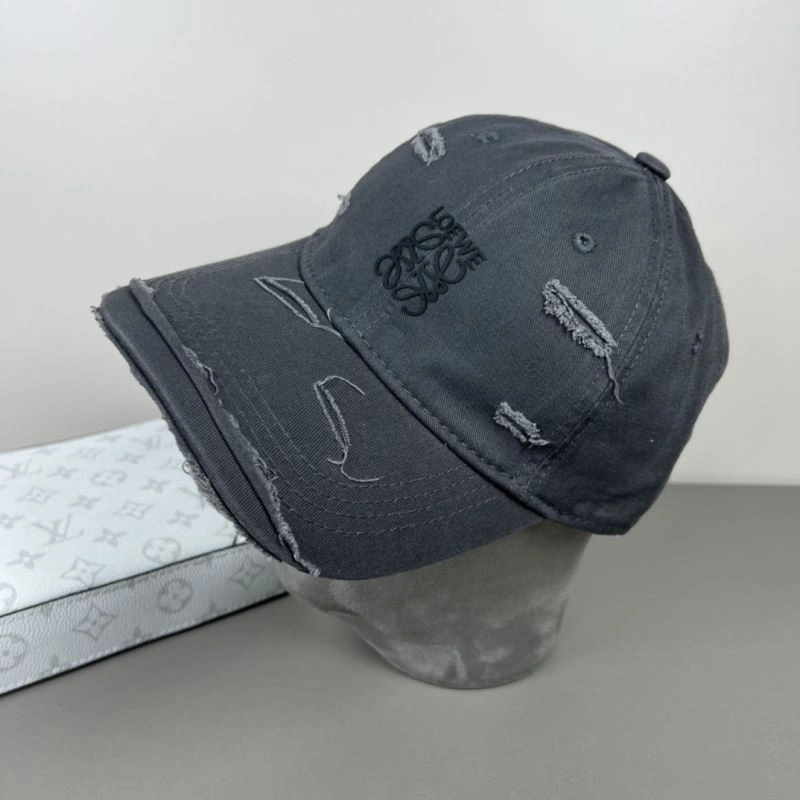 Value-priced Loewe Caps