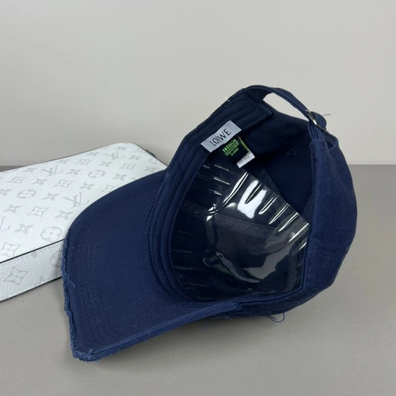 Value-priced Loewe Caps