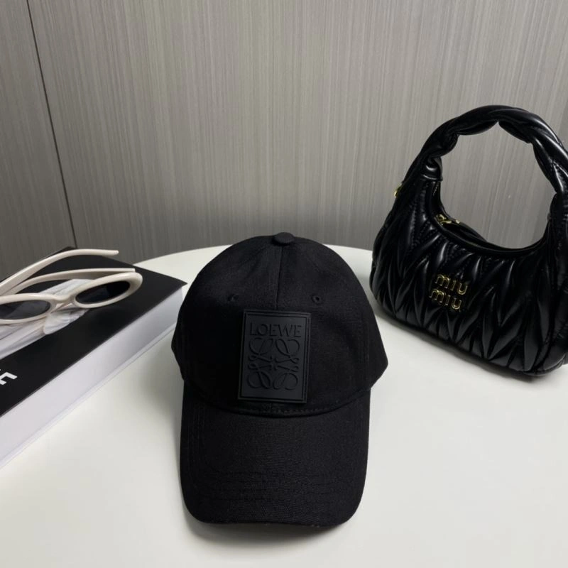 Loewe Caps