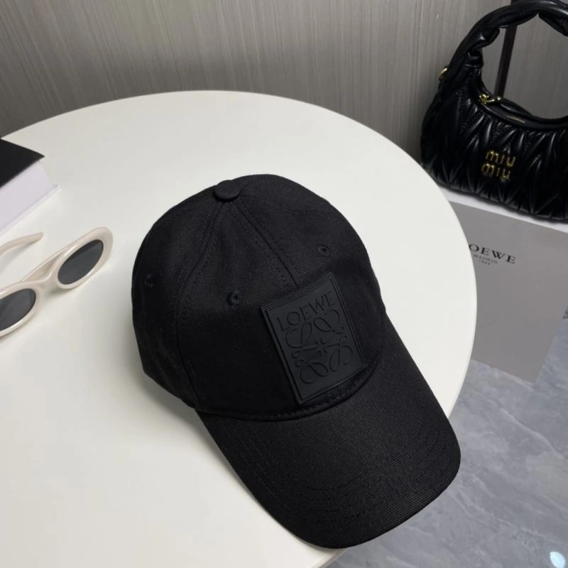 Top match Loewe Caps