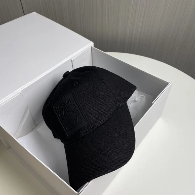 Top match Loewe Caps