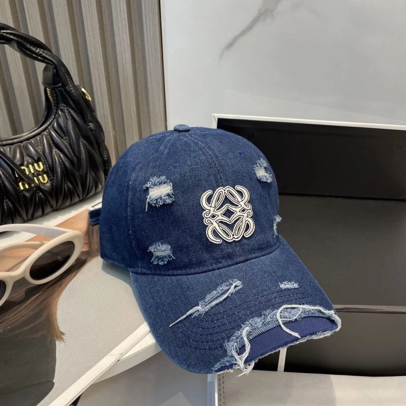Real Loewe Caps