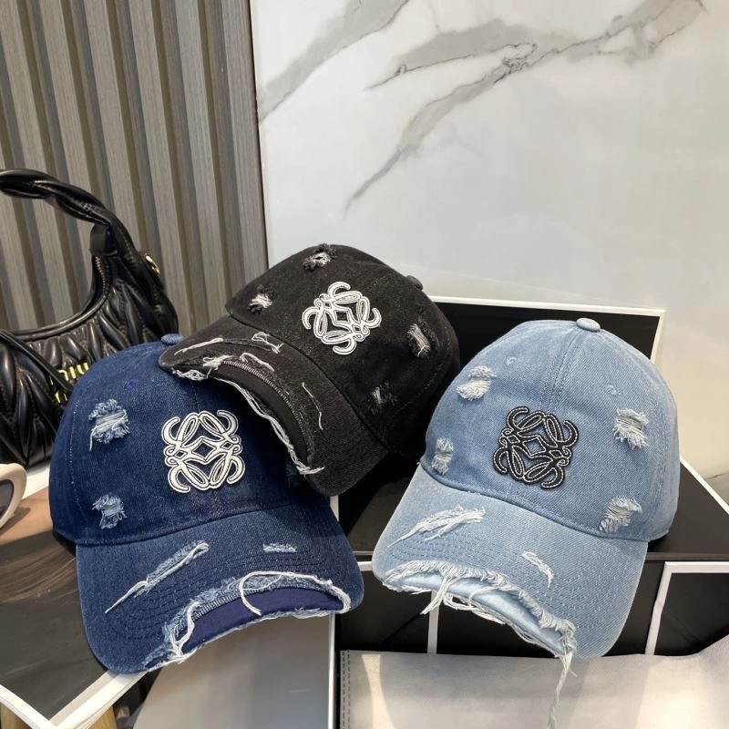 Real Loewe Caps