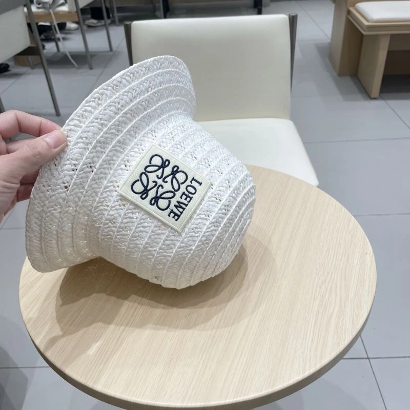 OEM Loewe Caps