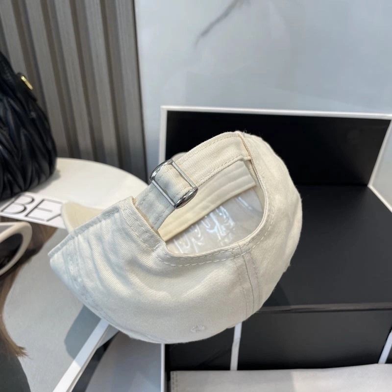 Precise copy Loewe Caps