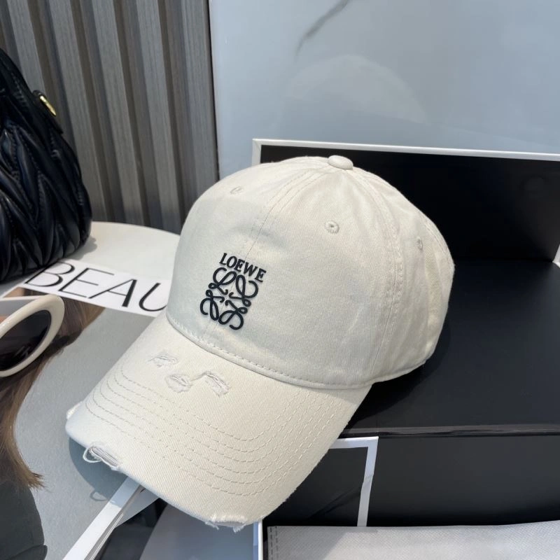 Precise copy Loewe Caps