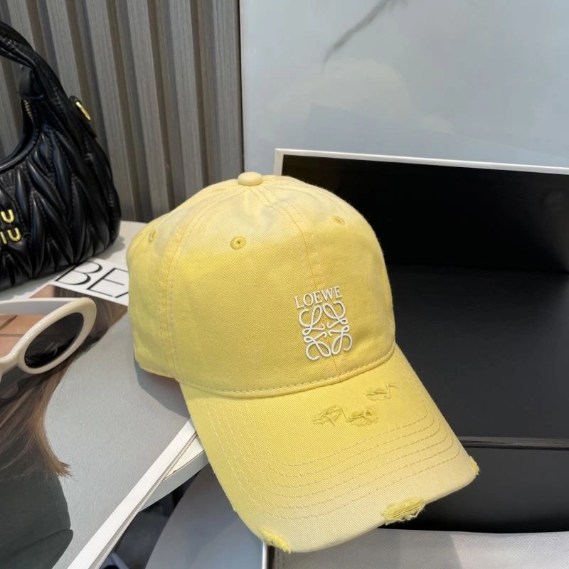 Accurate model Loewe Caps