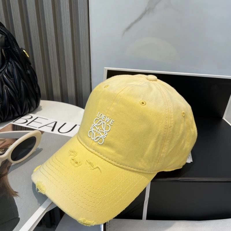 Accurate model Loewe Caps