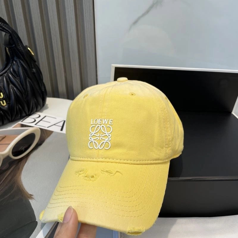 Accurate model Loewe Caps