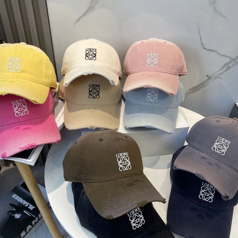 Accurate model Loewe Caps