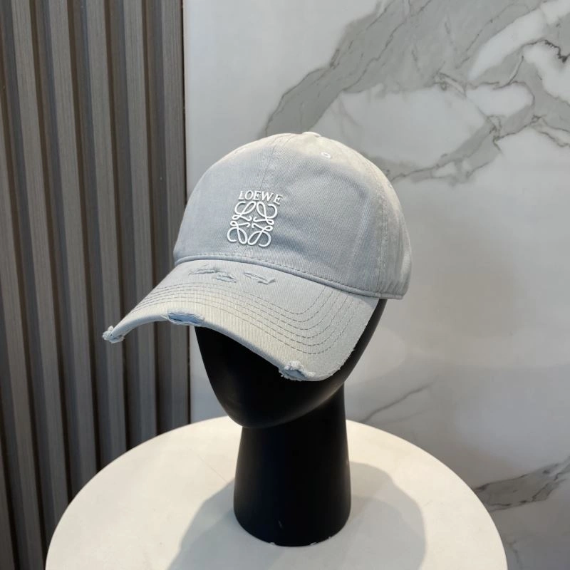 Loewe Caps