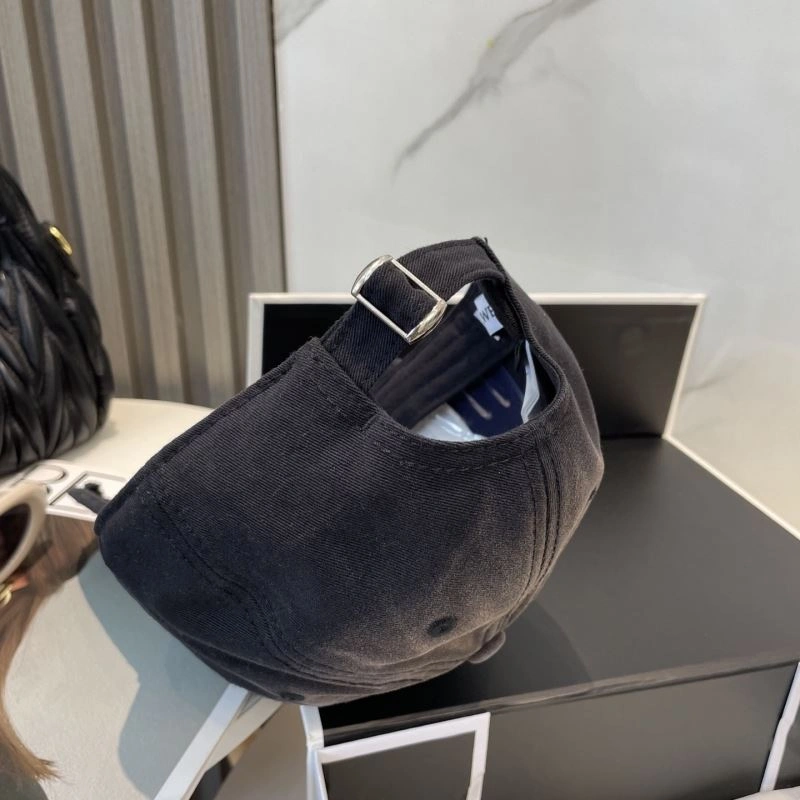 Original Loewe Caps