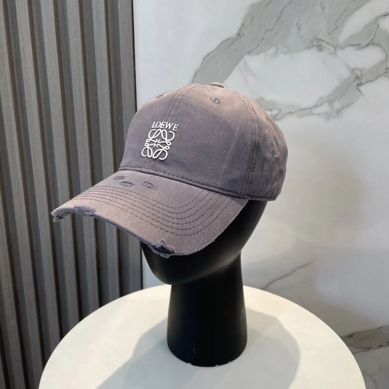 Loewe Caps