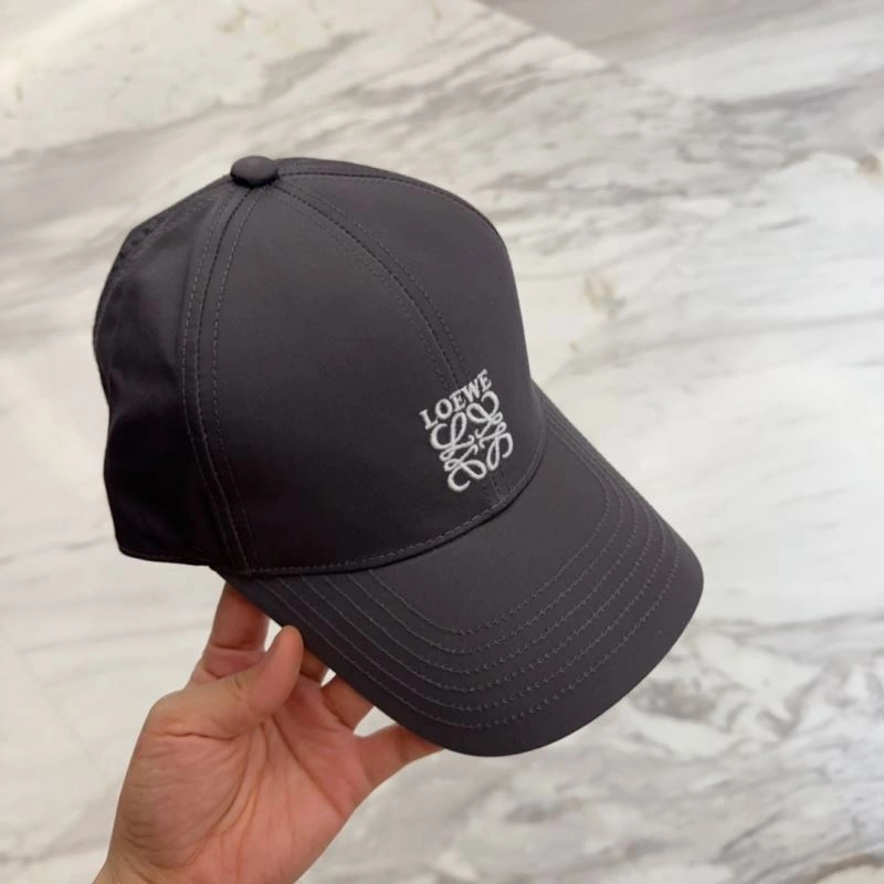 Real Loewe Caps