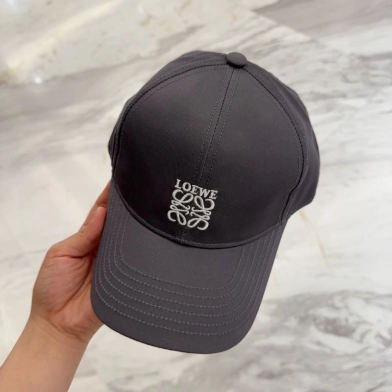 Real Loewe Caps