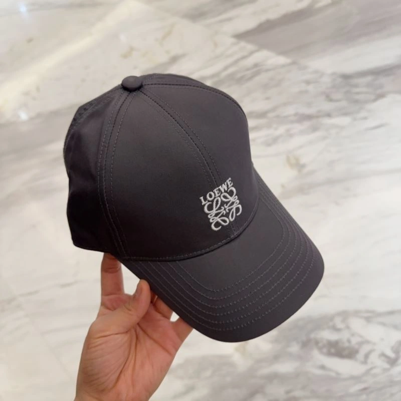 Real Loewe Caps