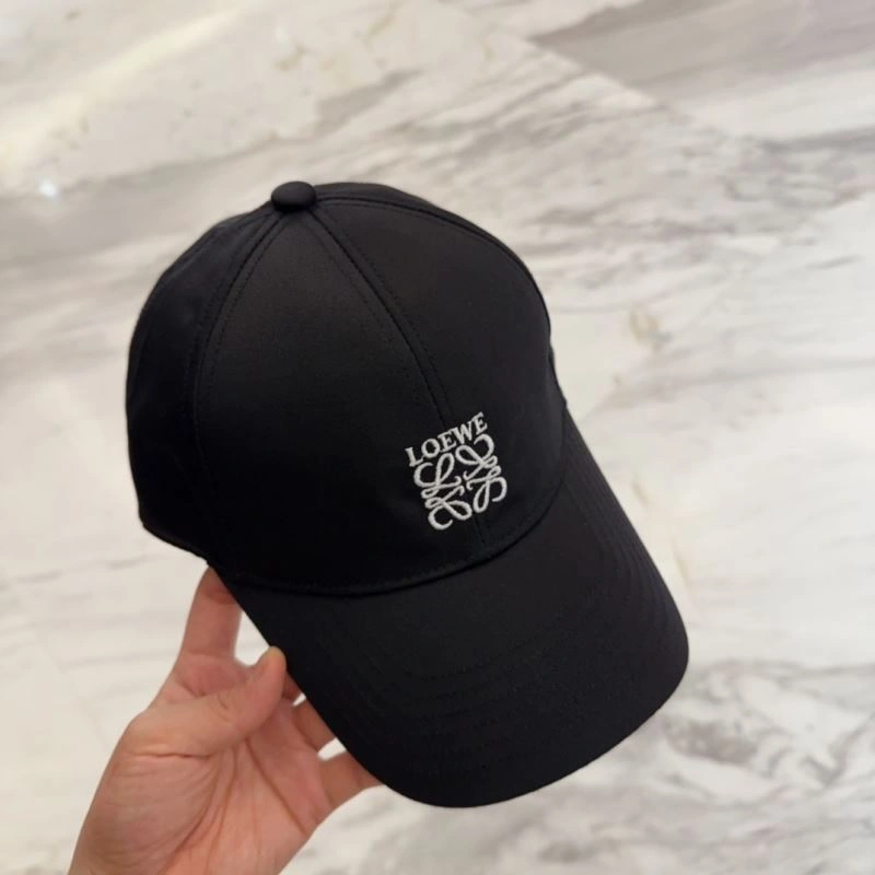 Loewe Caps