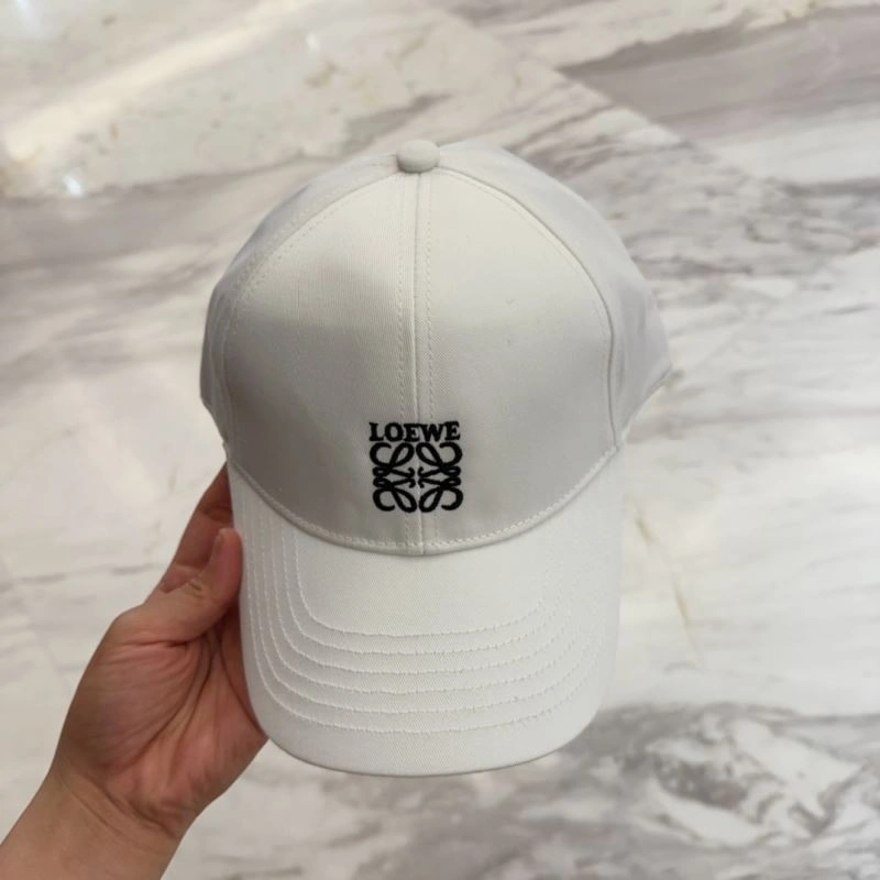 Loewe Caps