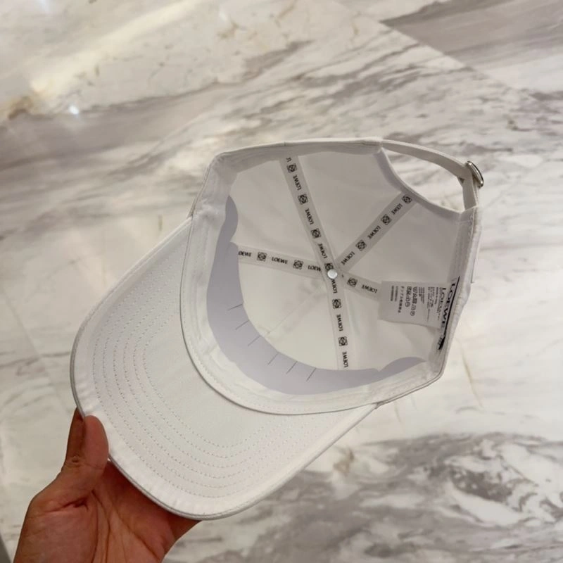 Exact replica Loewe Caps