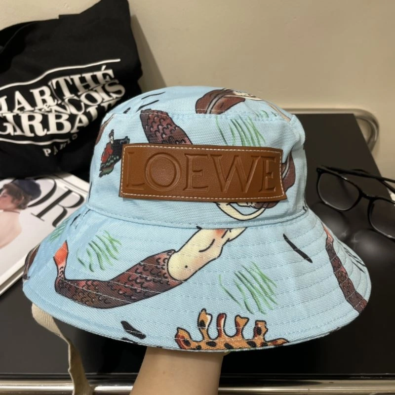 Top match Loewe Caps