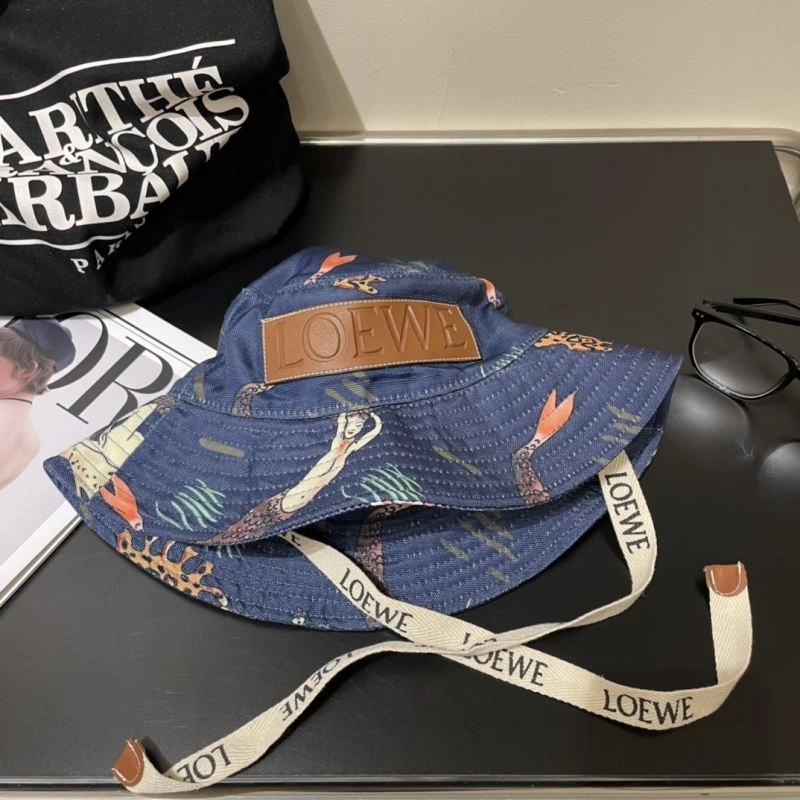 Mirror quality Loewe Caps