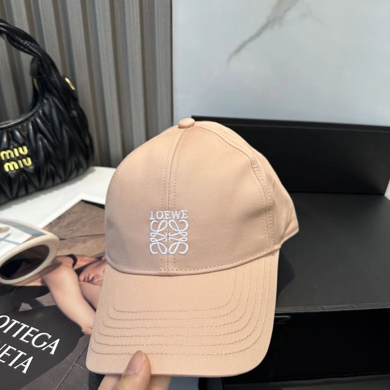Top match Loewe Caps