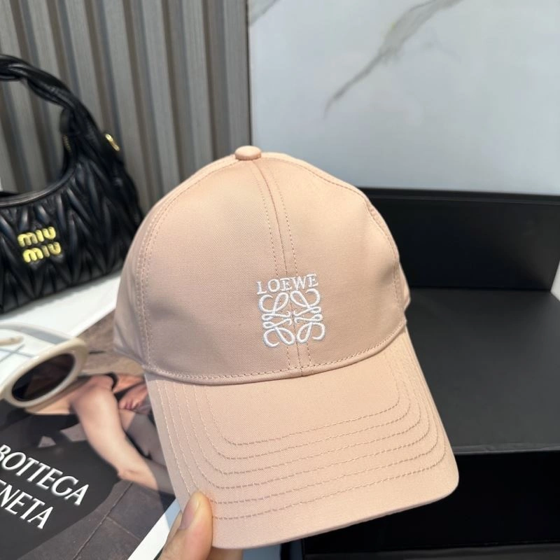 Top match Loewe Caps