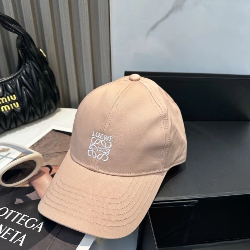Top match Loewe Caps