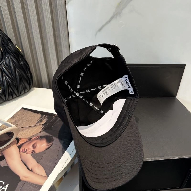 Brand-original Loewe Caps