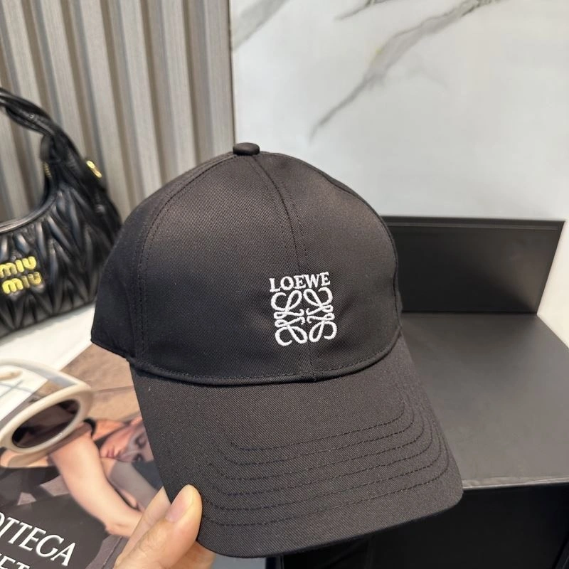 Brand-original Loewe Caps