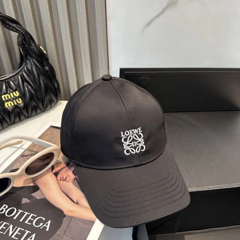 Brand-original Loewe Caps