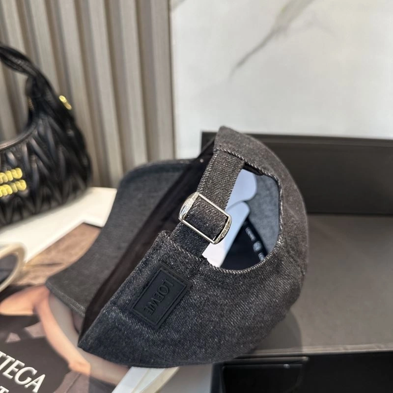 Real Loewe Caps